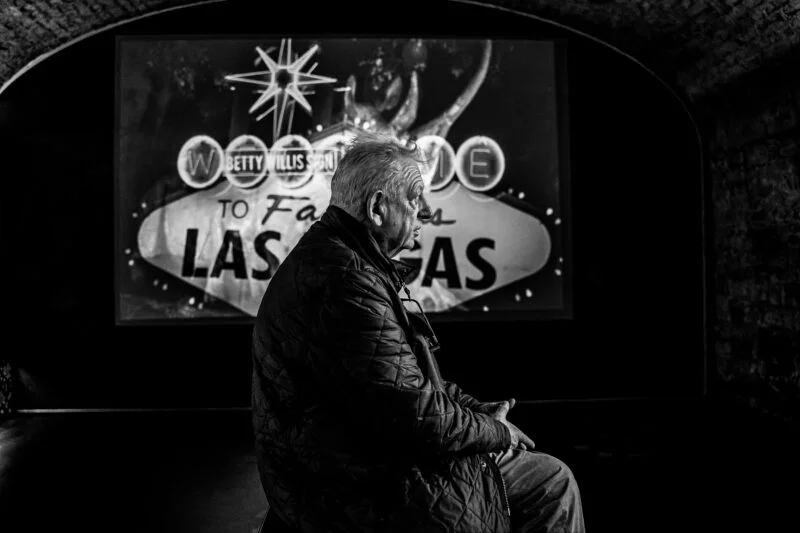 Ultra High Contrast Projector Screen Paint | Free Shipping